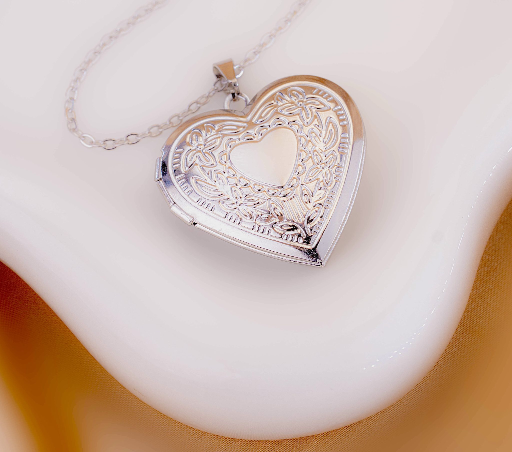 Relicario Corazón Plateado Ref:C739 - Sublime Tentación